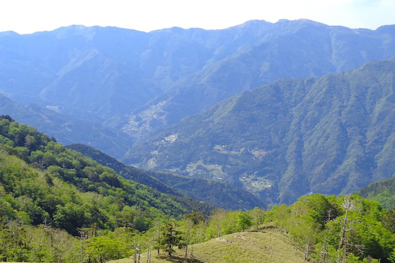 The Miune – Tenguzuka Traverse Part 3 | To Mt Nishikuma and Okameiwa ...